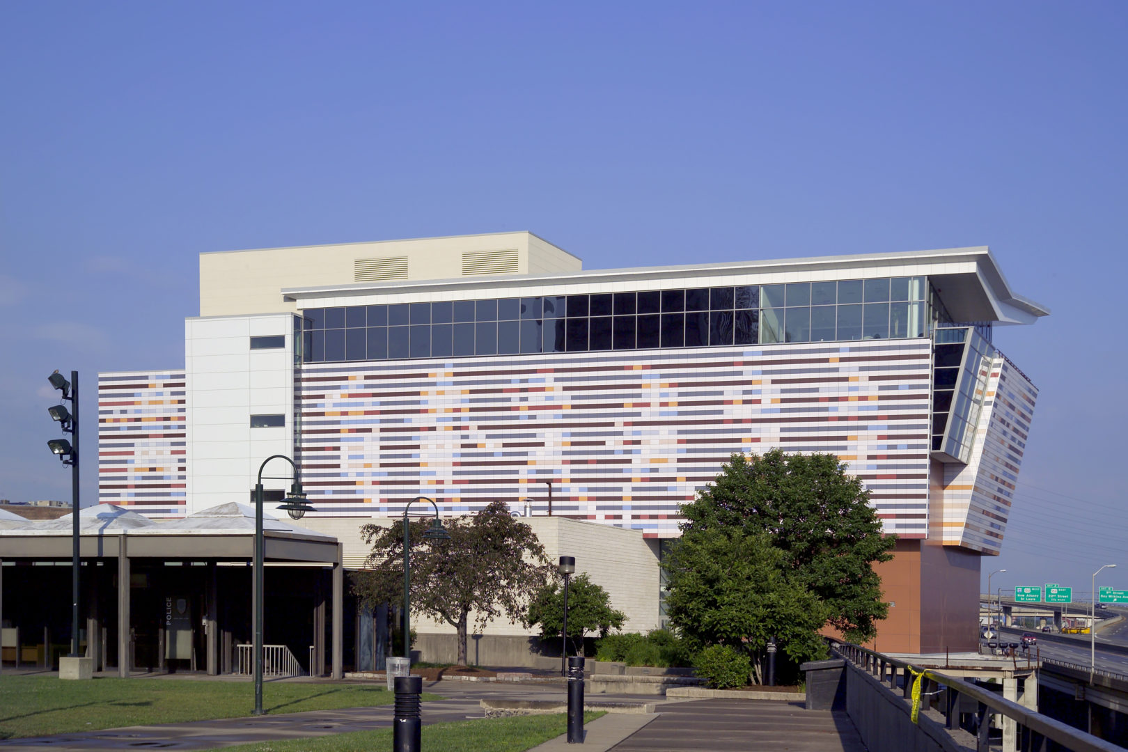 Muhammad Ali Center — 2x4