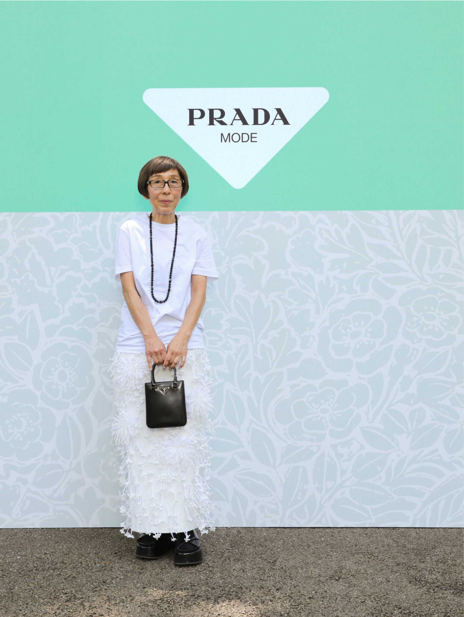 Prada Mode — 2x4